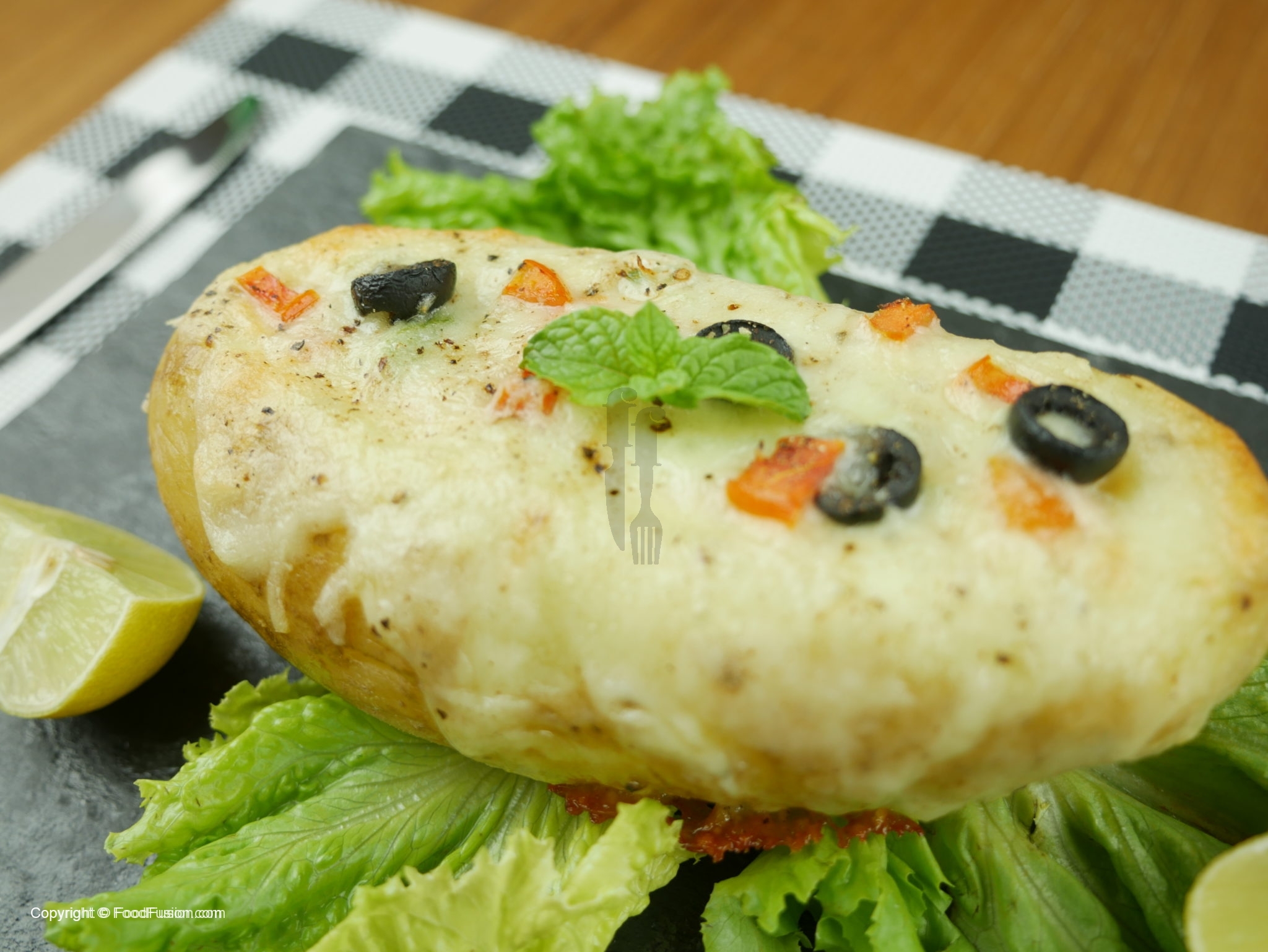 Stuffed Potato with Cheese – Food Fusion