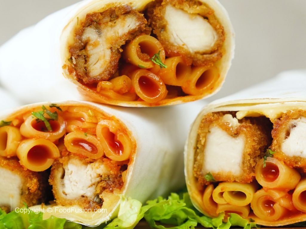 Chicken Cheese Pasta Roll – Food Fusion