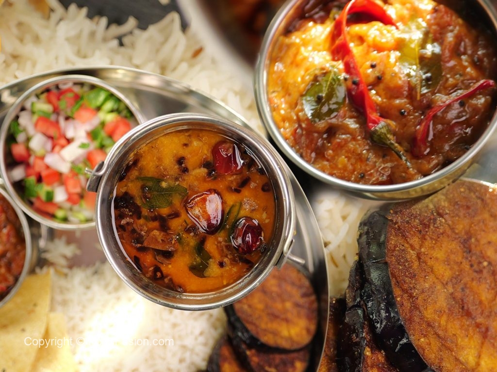 Daal Chawal Platter with Crispy baingan, Chana daal & Keri Tamatar ...