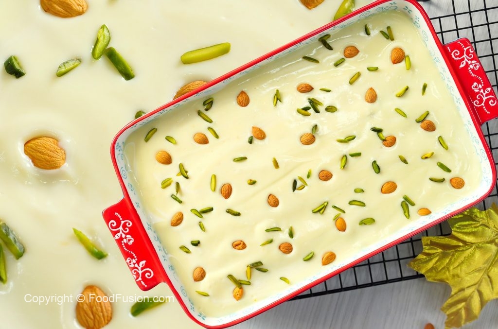 Apricot Delight/ Khubani ka Trifle – Food Fusion - Pakistani's No 1 ...